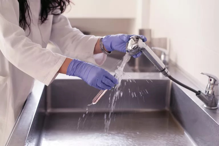 Method For Cleaning And Scrubbing Test Tubes In Laboratory Test Tubes Method For Cleaning And Scrubbing Test Tubes In Laboratory Test Tubes